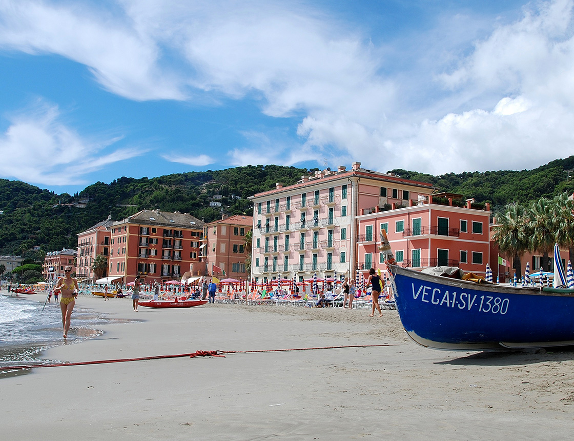 Spiaggia Laigueglia | Hotel Aquilia Laigueglia 3 stelle